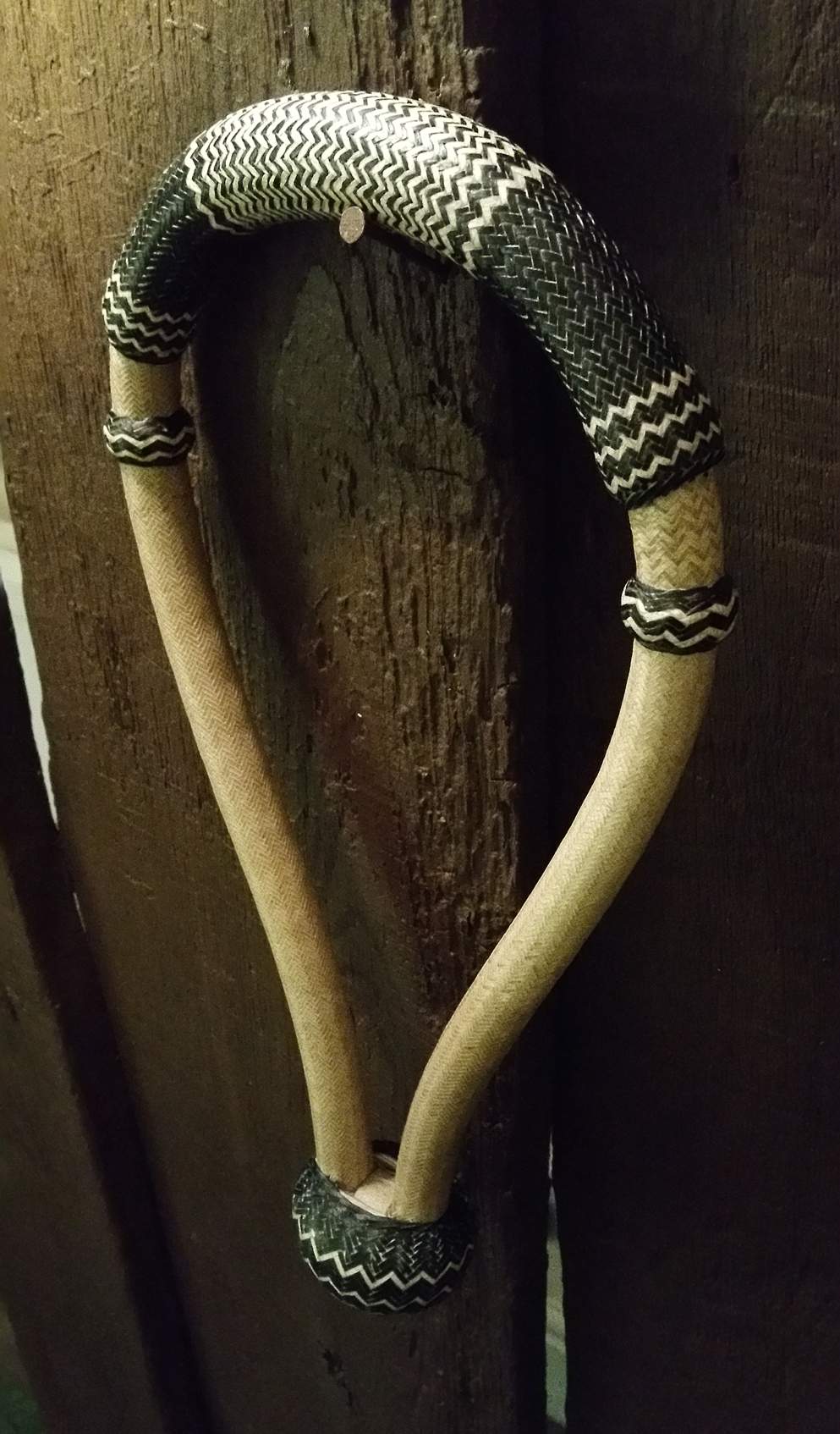 5/8" 60 plait bosal natural and black with white accents rawhide core ...